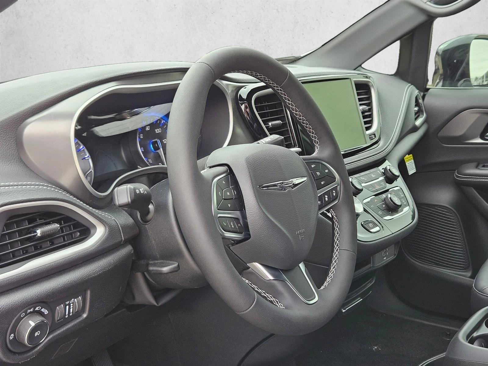 New 2026 Chrysler Pacifica Select Passenger Van in Fort Worth #TR222590 ...