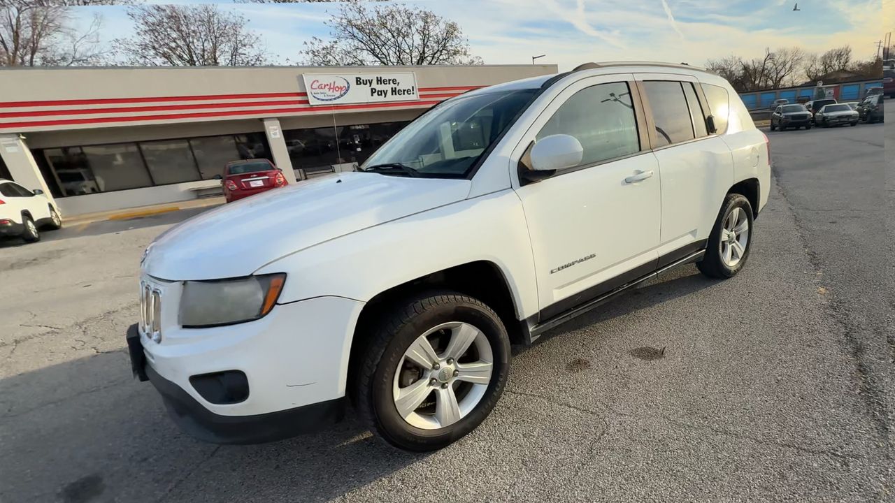 Used 2016 Jeep Compass LATITUDE 4D SUV in Tulsa | CarHop