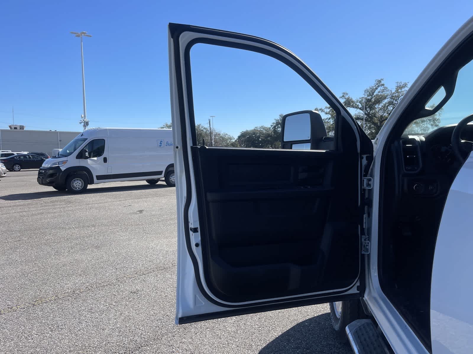 New 2024 RAM 3500 Tradesman Crew Cab in Harvey #D135554 | Premier CDJR ...