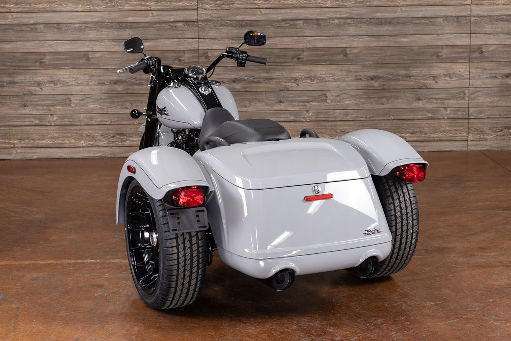 New 2024 Harley-Davidson® Trike FLRT – Freewheeler for sale in Alton ...