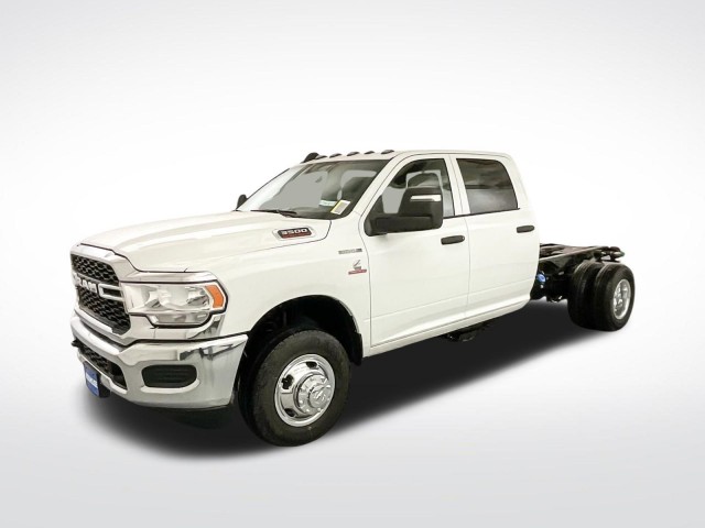 New 2024 RAM 3500 Chassis Cab Tradesman Crew Cab in Blair #C240765 | Woodhouse Chrysler Dodge ...