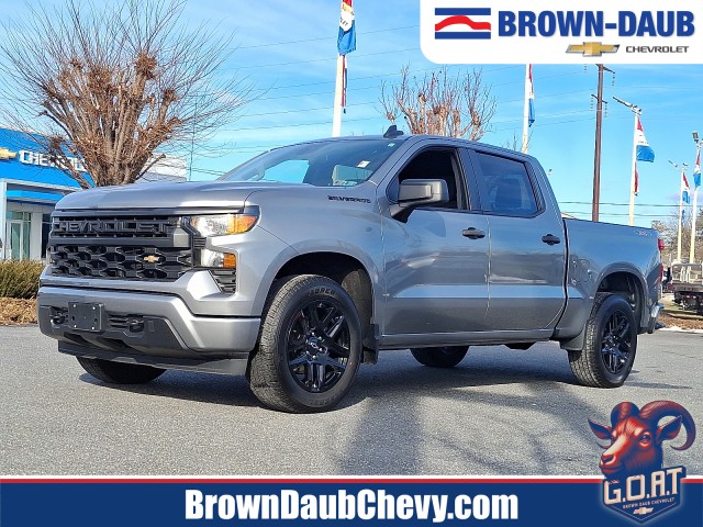 Certified Pre-Owned 2023 Chevrolet Silverado 1500 Custom Crew Cab in ...