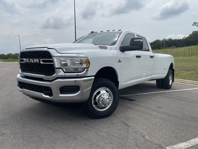 New 2024 Ram 3500 Tradesman 4D Crew Cab in Oklahoma #RM24144 | Patriot Auto Group