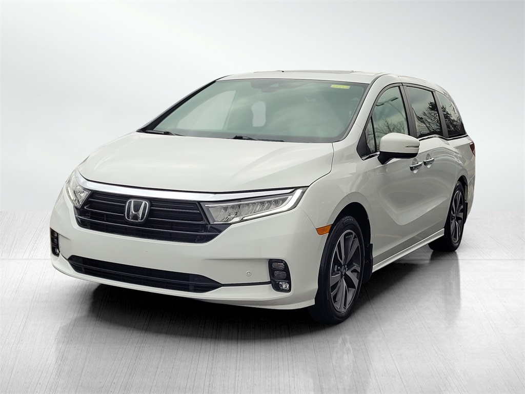Certified Pre-Owned 2021 Honda Odyssey Touring 4D Passenger Van in ...