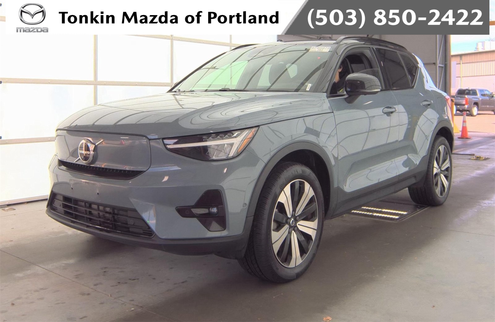 Pre-Owned 2023 Volvo XC40 Recharge Pure Electric Twin Plus 4D Sport ...