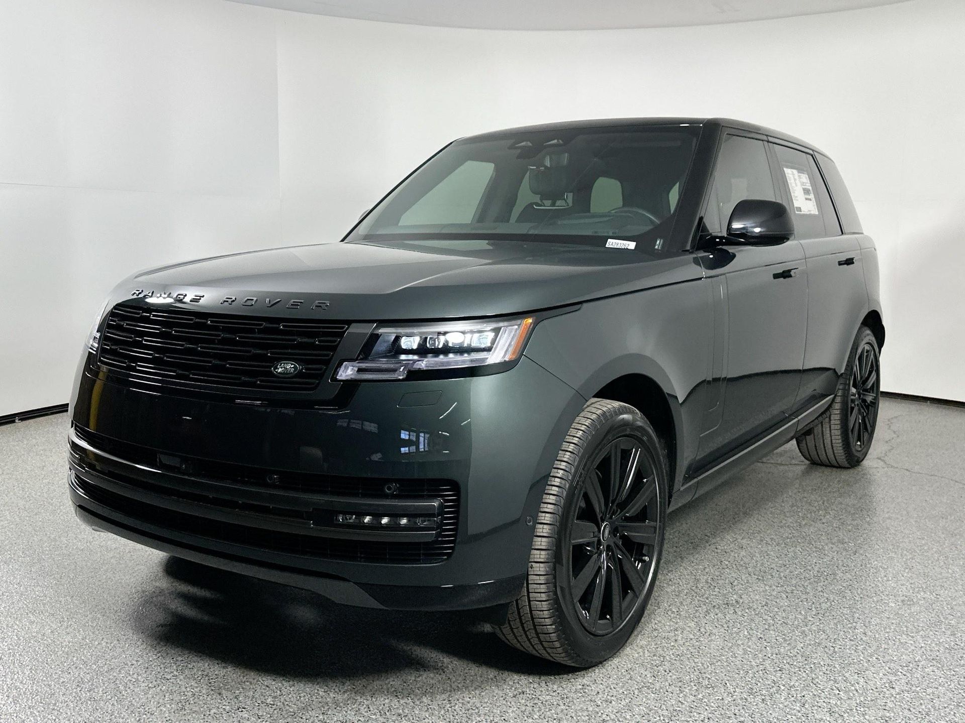 Dark green range rover store