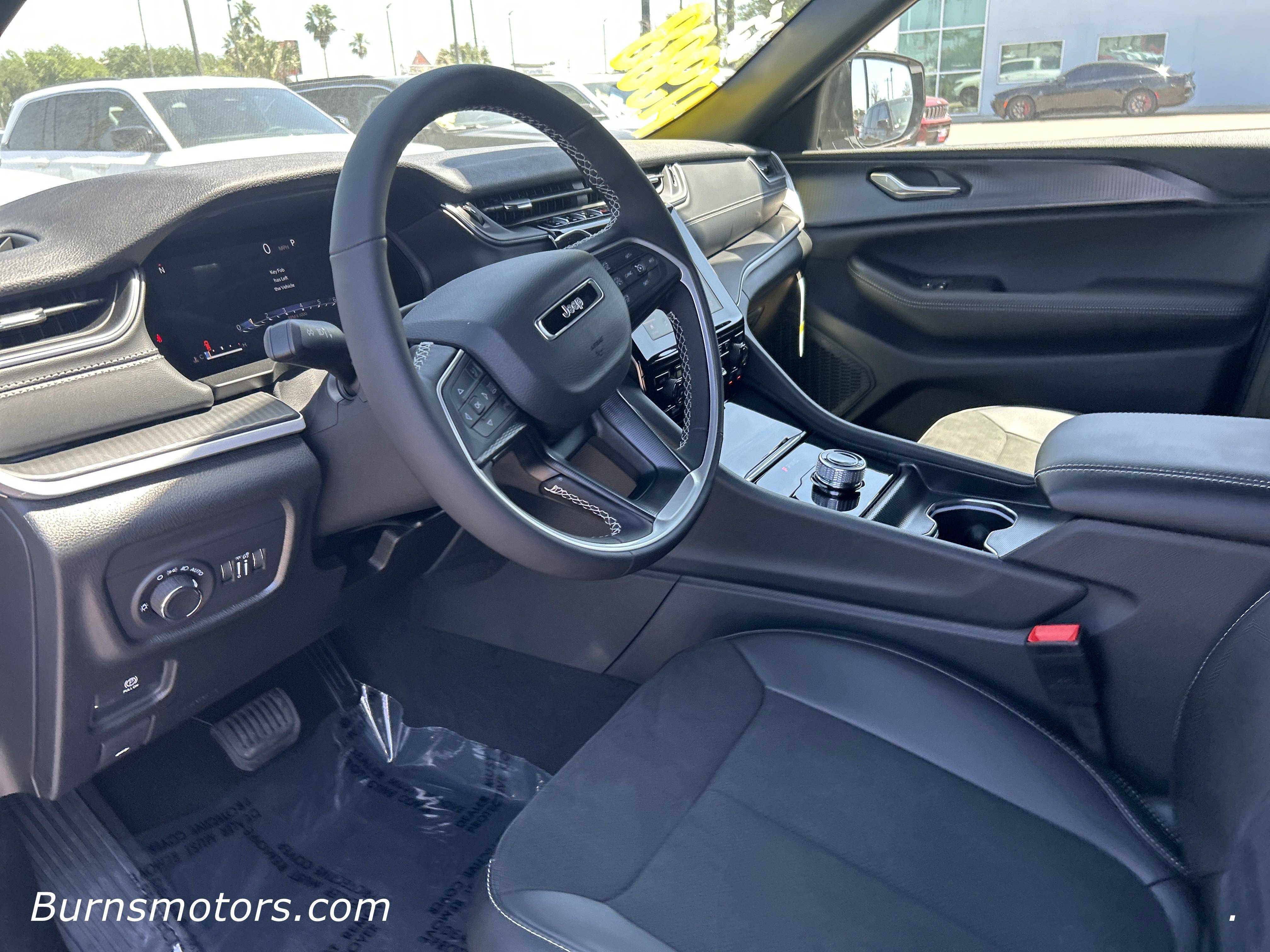 New 2025 Jeep Grand Cherokee L Altitude Utility in McAllen #25537 | Burns Motors