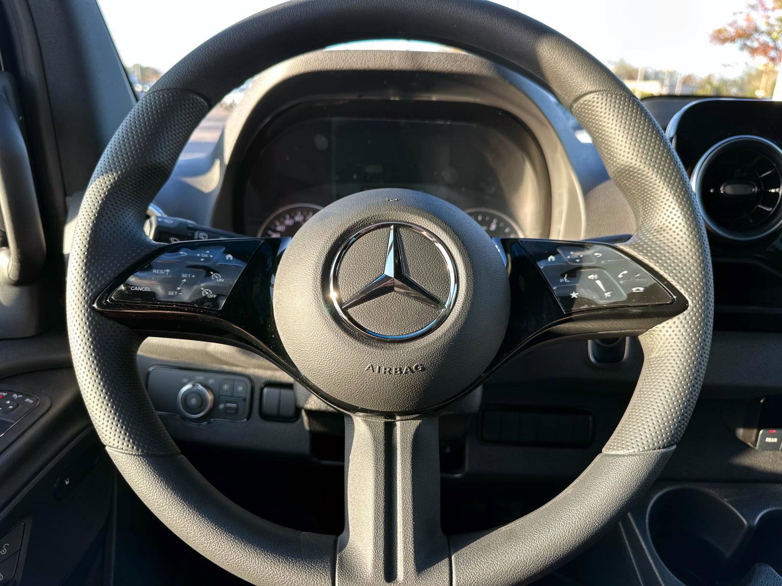 New 2025 Sprinter Sprinter Passenger Van Passenger 170 WB Full-size ...