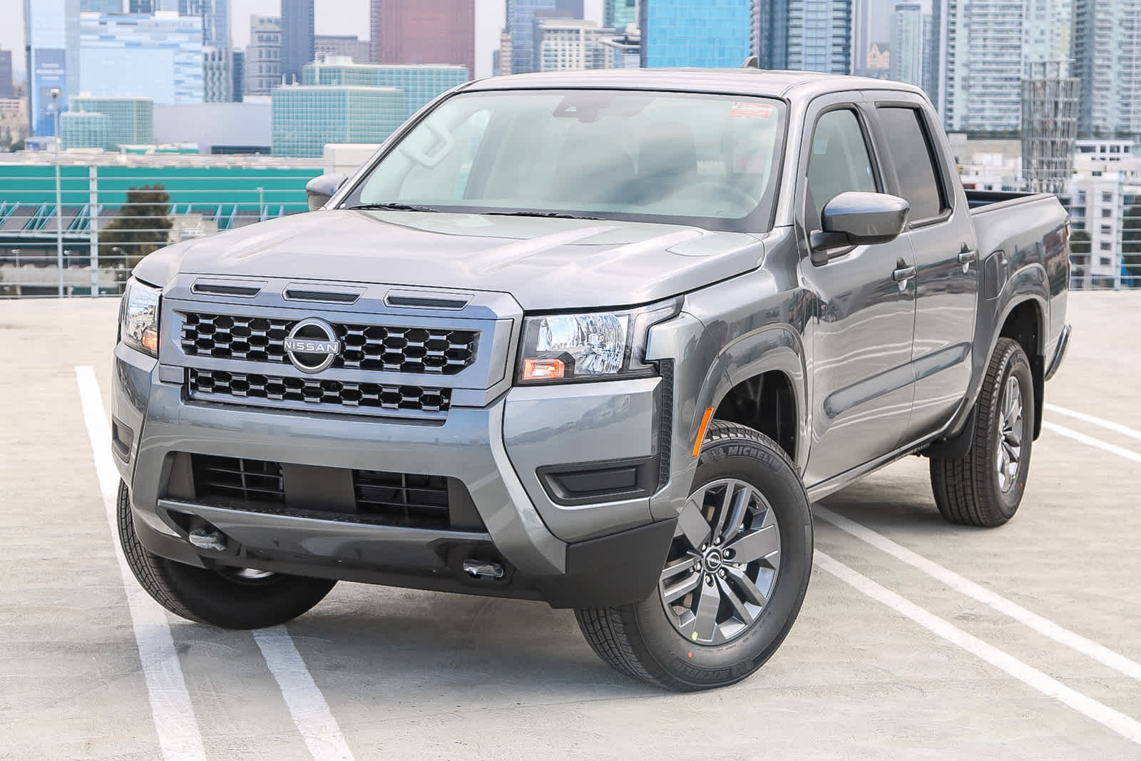 New 2025 Nissan Frontier Crew Cab SV Truck in Los Angeles #N5629967 | Nissan of Downtown L.A.