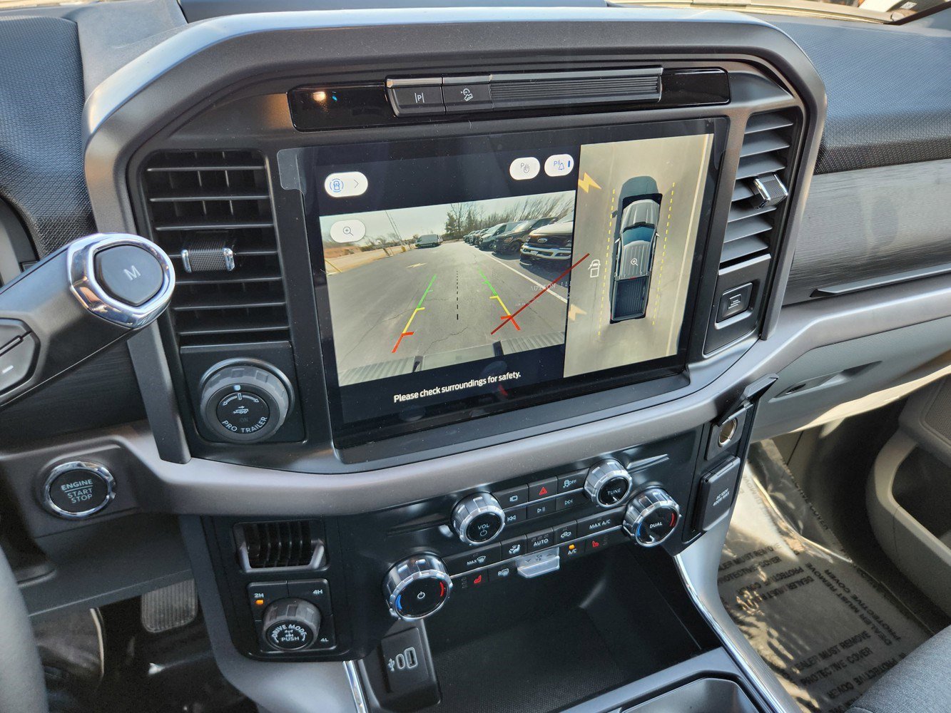 New 2025 Ford F-150 XLT Crew Cab Pickup in Harvard #T25217 | Harvard Ford