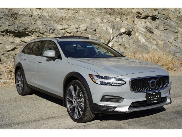 New 2025 Volvo V90 Cross Country Ultra Wagon in Cathedral City #5V1083 ...