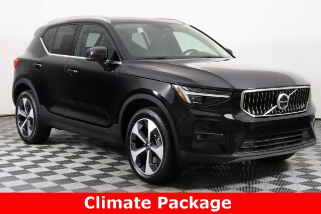 New 2025 Volvo XC40 B5 Plus Bright Theme 4D Sport Utility in Champaign ...