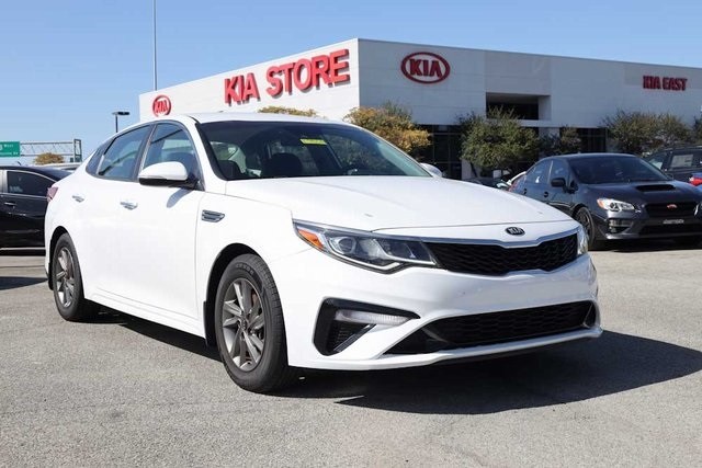 Pre-Owned 2019 Kia Optima LX 4D Sedan in Louisville #E7916A | The Kia Store