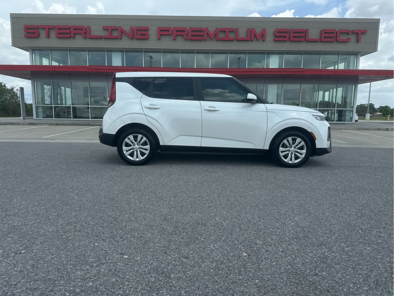 Pre-Owned 2021 Kia Soul LX 4dr Car in Acadiana #A5295 | Sterling Automotive Group