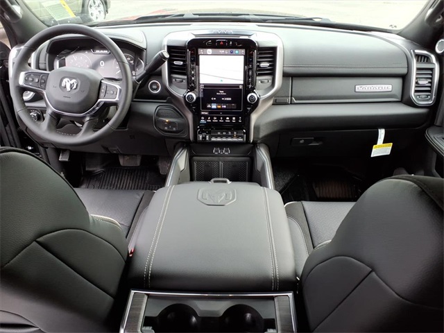 New 2026 RAM 5500 Chassis Cab Laramie Crew Cab in Xenia #KT53013 | Key ...