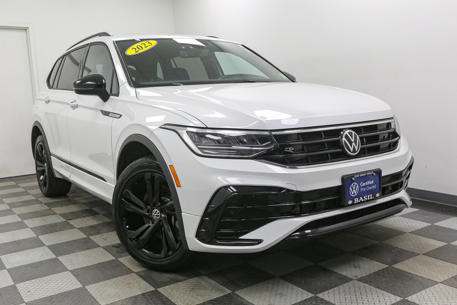 Pre-Owned 2023 Volkswagen Tiguan SE R-Line Black 4MOTION in Depew # ...