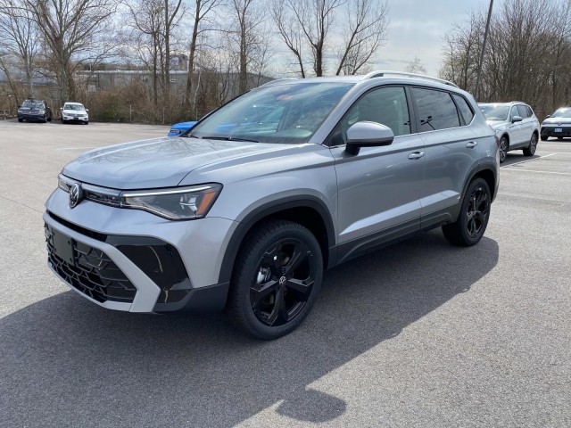 New 2025 Volkswagen Taos SEL 4MOTION Sport Utility in East Providence ...
