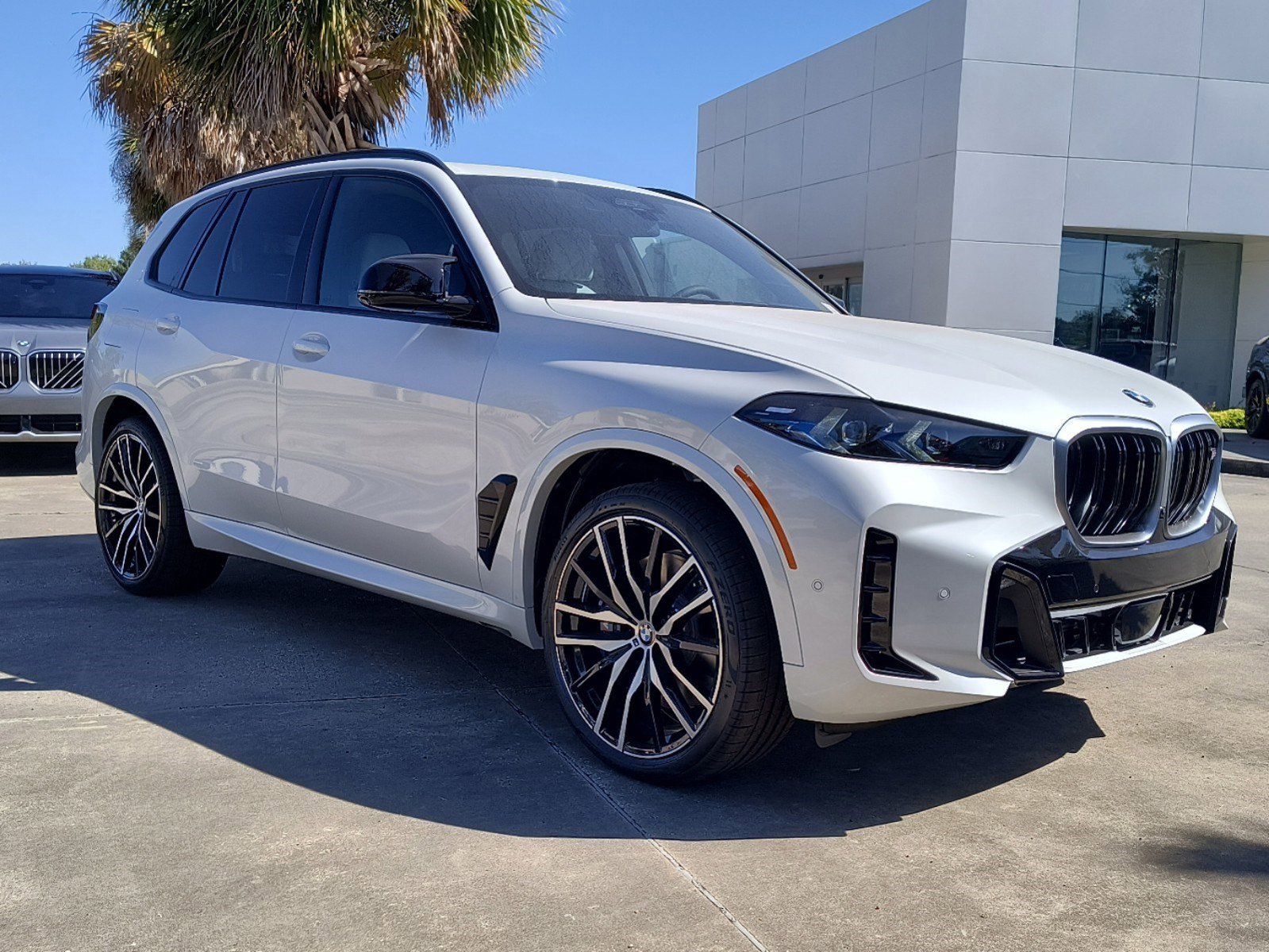 New 2025 BMW X5 M60i Sport Utility in Lafayette #S9Y10530 | Moss BMW
