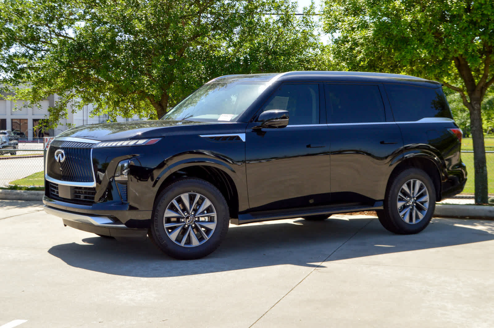 New 2025 INFINITI QX80 PURE 2WD SUV in Houston #5344216 | Sewell INFINITI of North Houston