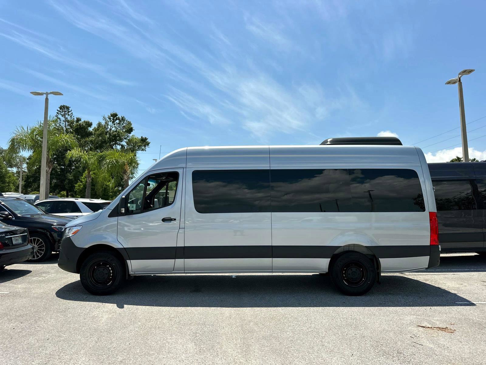 New 2025 Sprinter Sprinter Passenger Van Passenger 170 WB Full-size ...