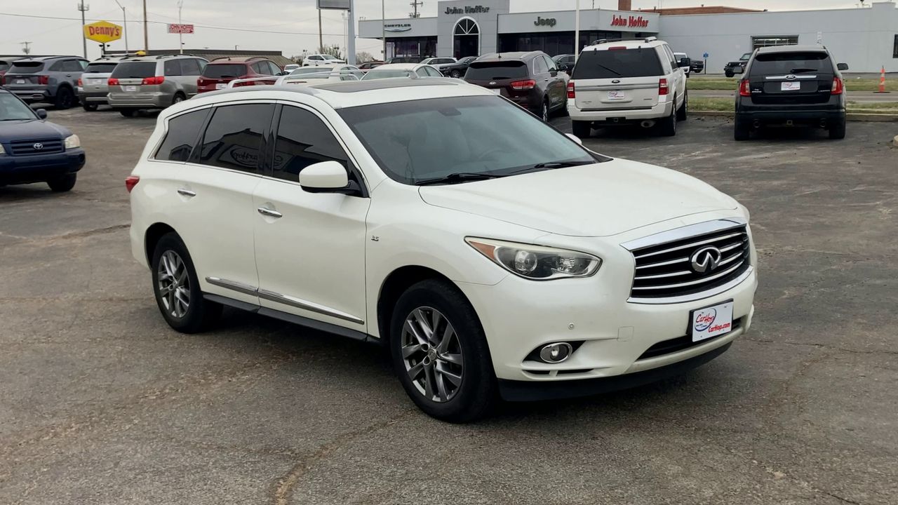 Used 2015 INFINITI Qx60 3.5 Sport Utility 4D 4DRS in Topeka | CarHop
