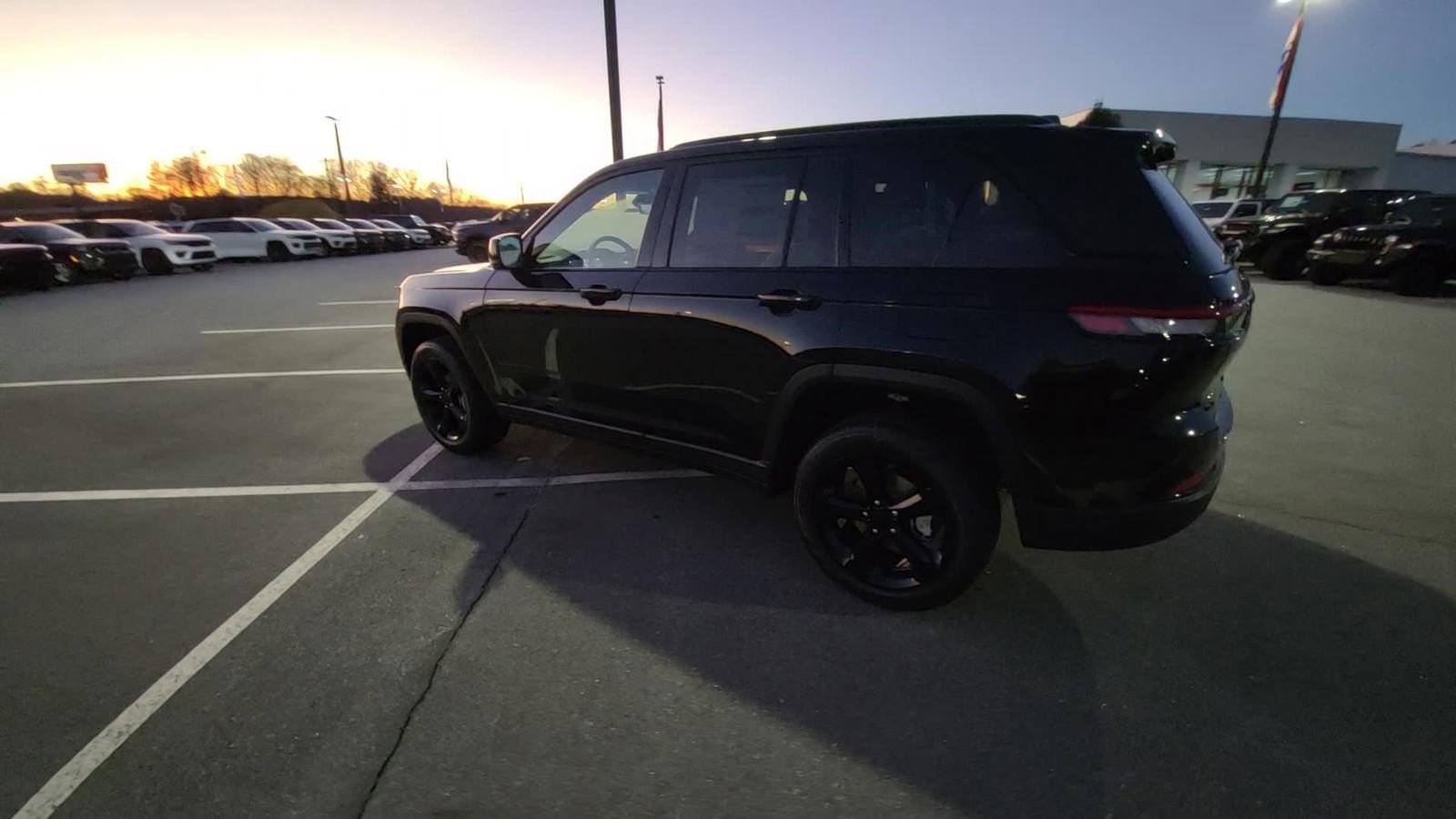 New 2025 Jeep Grand Cherokee Limited Utility in Seneca #18991 | Lake ...