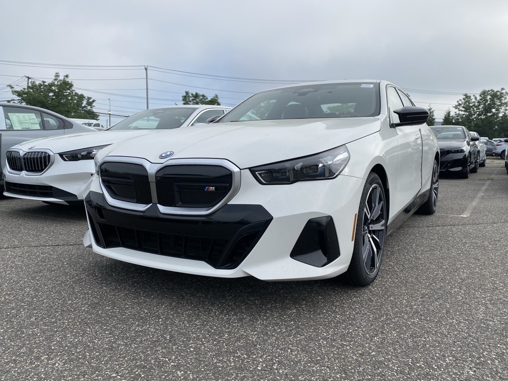 New 2024 BMW i5 M60 4dr Car in Westbury #24-59505 | Rallye BMW | Rallye BMW