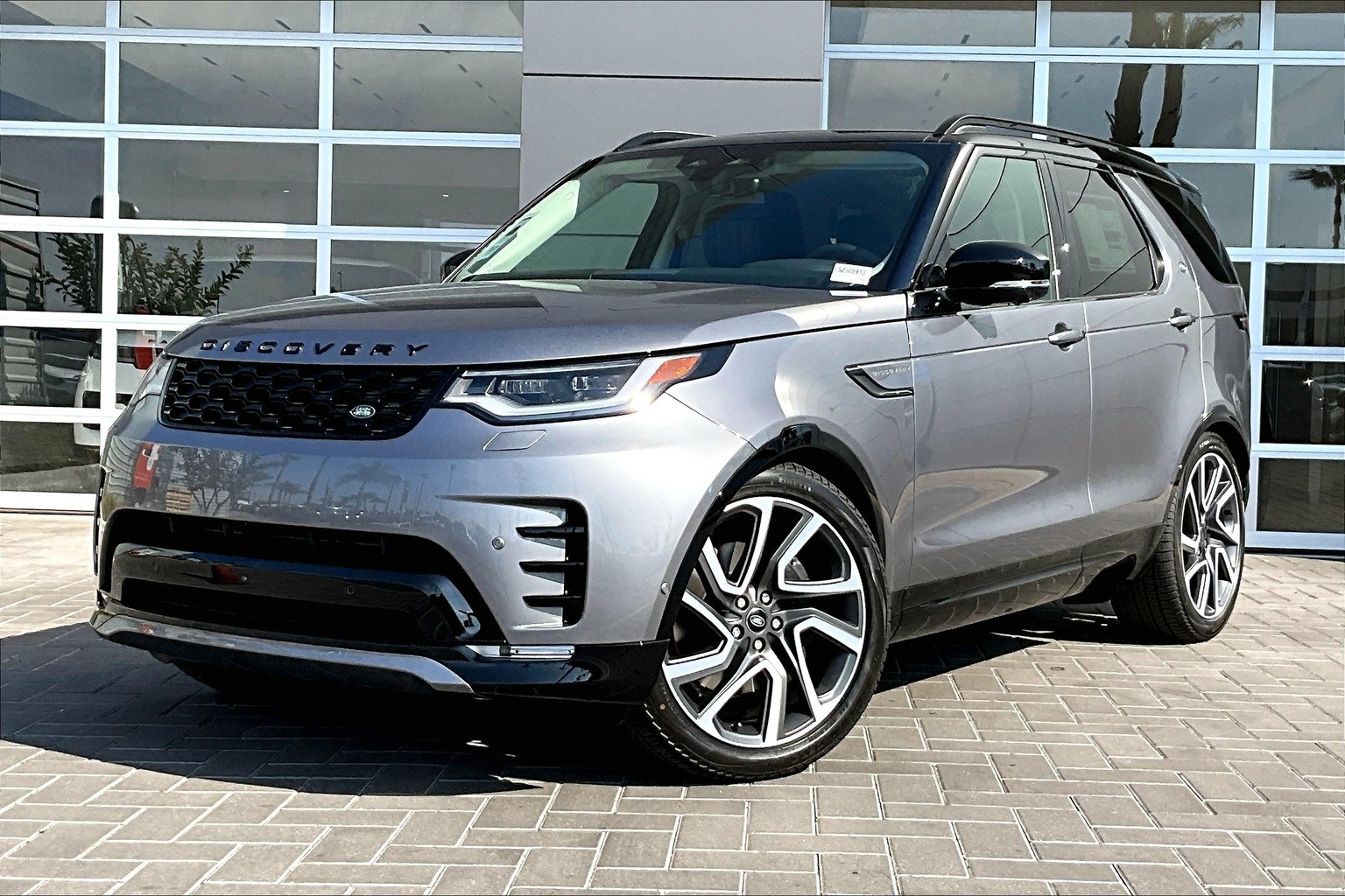 New Land Rover Special Offers | Land Rover Riverside
