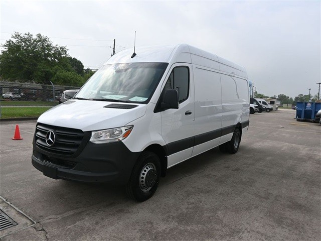 Pre-Owned 2024 Mercedes-Benz Sprinter 3500 Cargo 170 WB 3D Cargo Van in ...