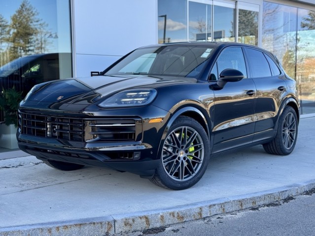 New 2025 Porsche Cayenne S SUV in Falmouth #F10319 | Porsche Maine