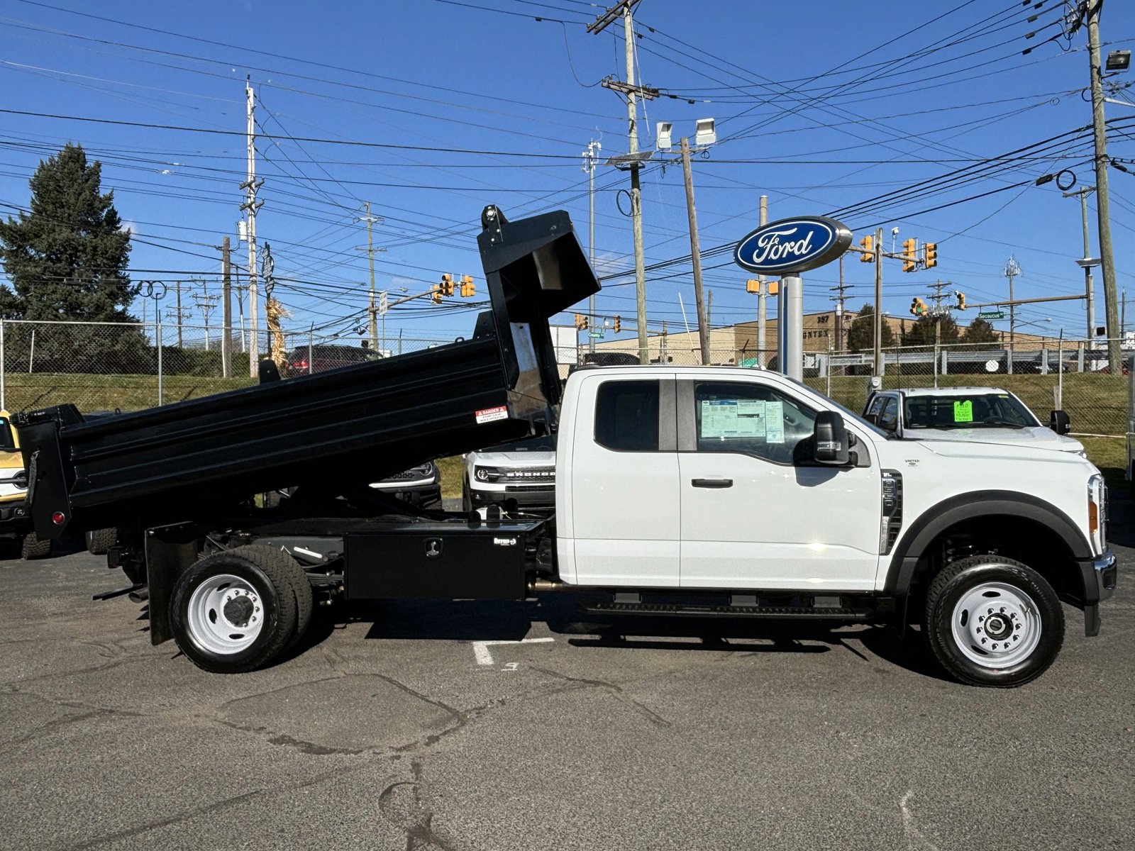 New 2024 Ford F550 w/11 FOOT DUMP BODY 7.3L GAS F-550® XL Super Cab ...
