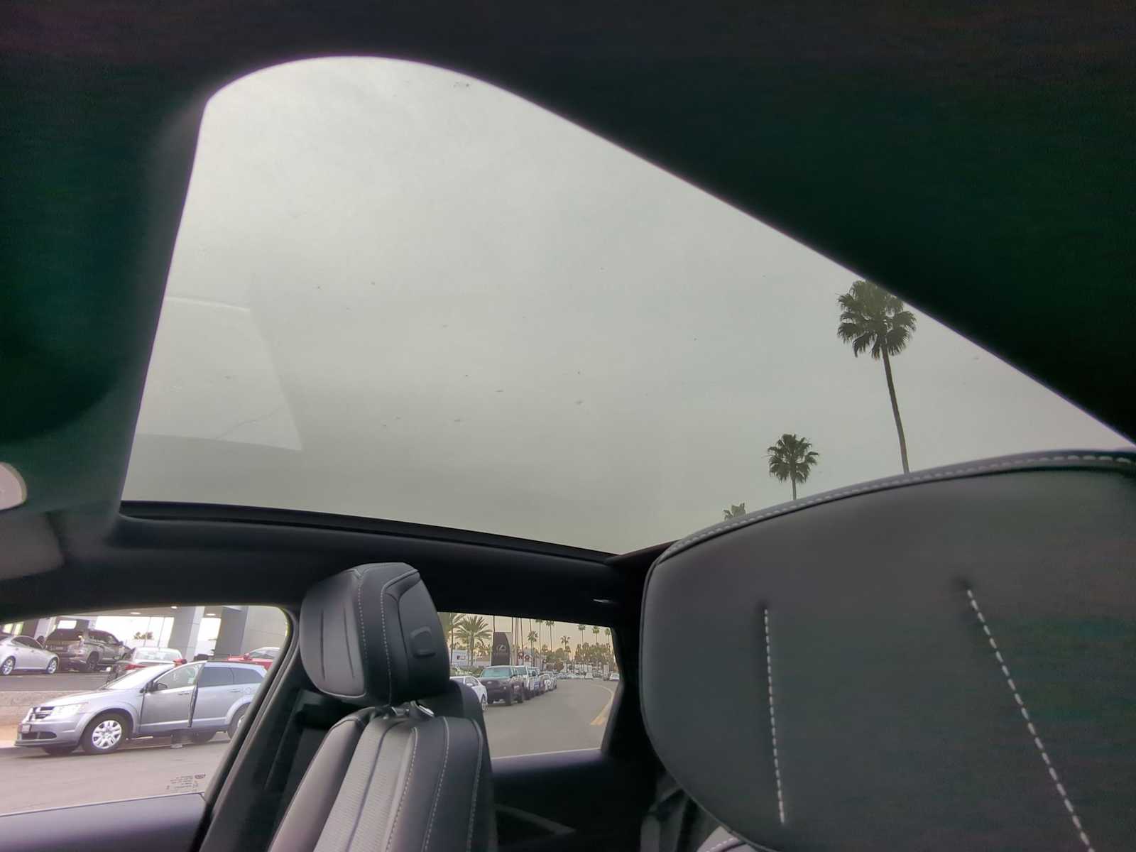 New 2025 Cadillac LYRIQ Luxury 1 SUV in Tustin #250148 | Tustin Cadillac