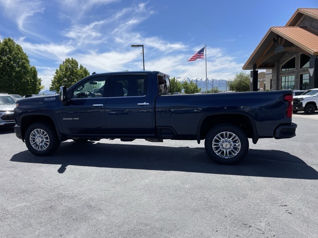Pre-Owned 2022 Chevrolet Silverado 3500HD High Country 4D Crew Cab in ...