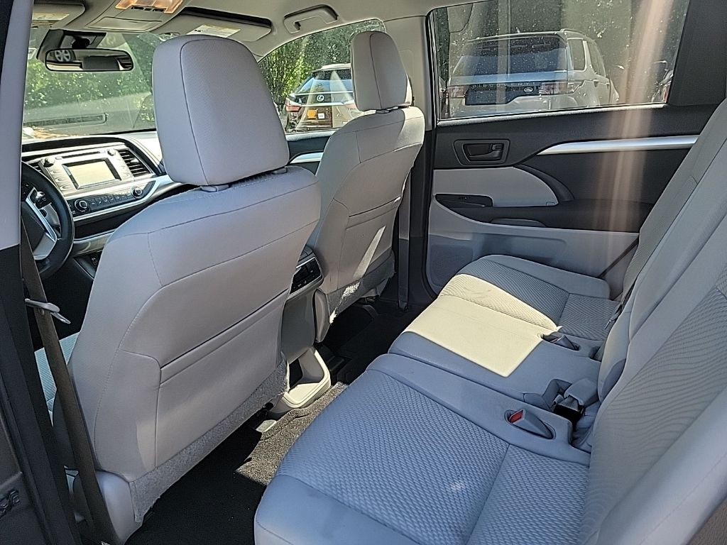 Pre-Owned 2018 Toyota Highlander LE 4D Sport Utility in Hoover #R033964 ...