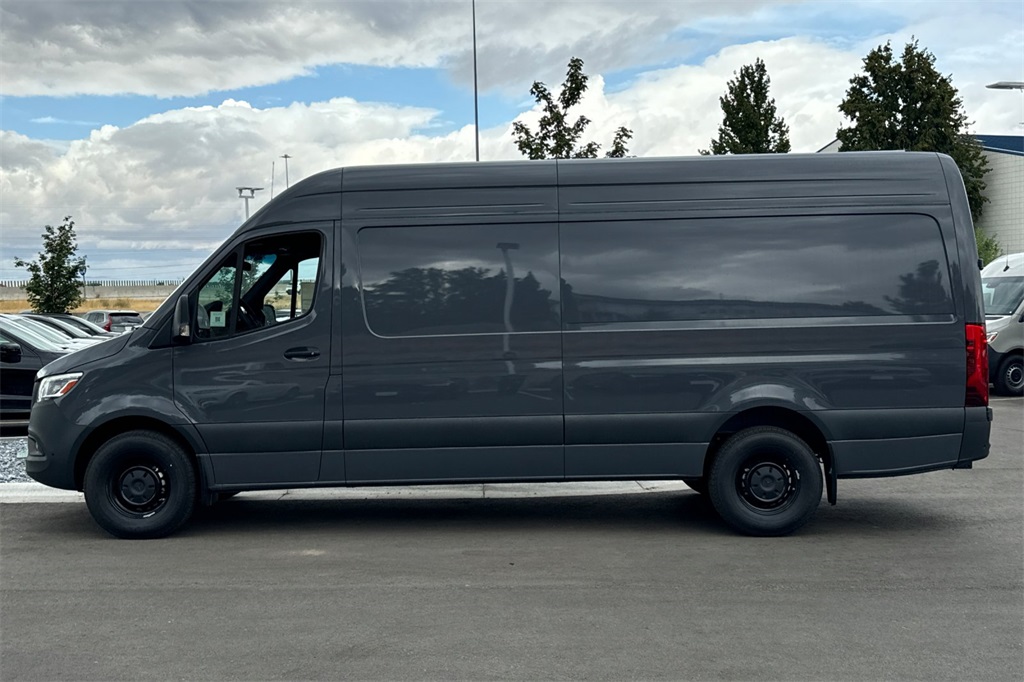 Pre-Owned 2024 Mercedes-Benz Sprinter 2500 Cargo 170 WB 3D Cargo Van in ...