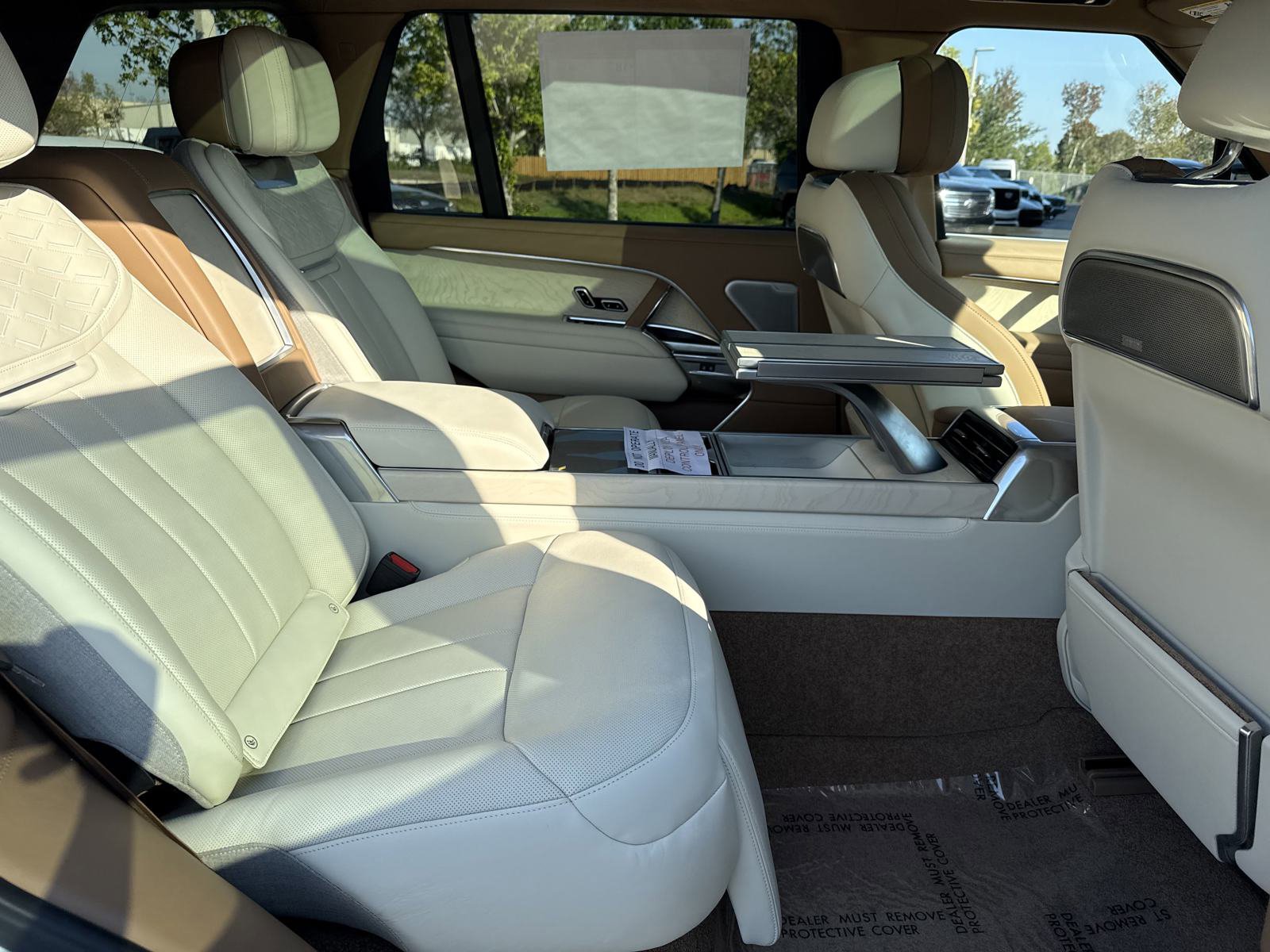 New 2025 Land Rover Range Rover SV SUV in Sarasota #A259243 | Land ...