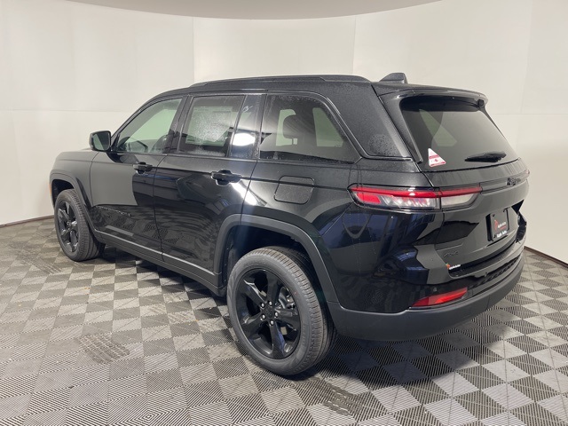 New 2025 Jeep Grand Cherokee Limited 4D Sport Utility in Shakopee # ...