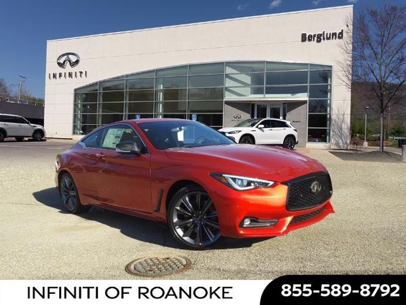 Infiniti Qx80 2022 Red