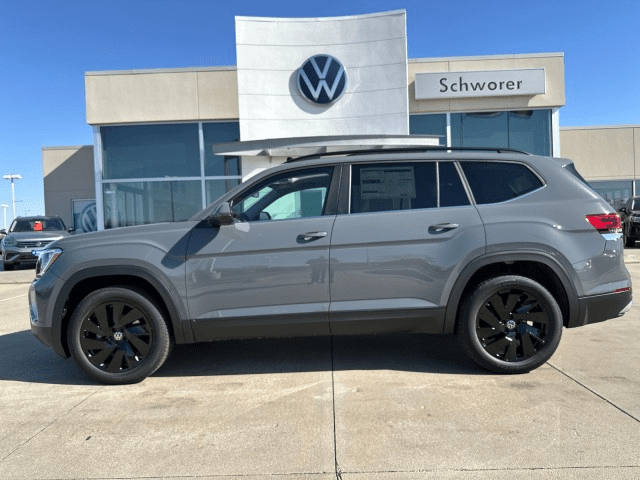 New 2025 Volkswagen Atlas SE w/Technology 4M Sport Utility in Lincoln # ...