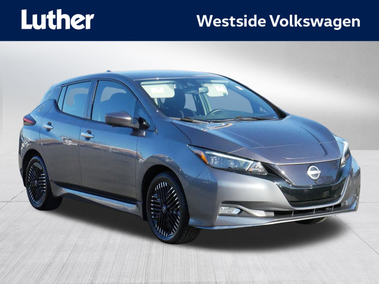 Used nissan leaf sv plus store