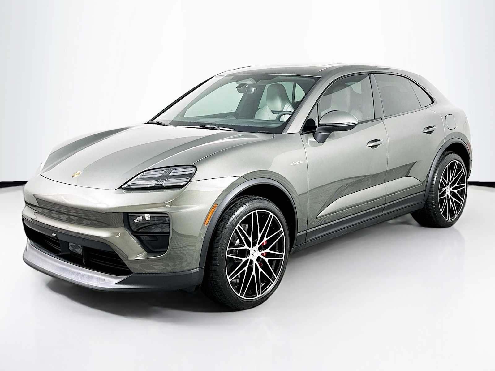 New 2025 Porsche Macan Electric 4S Sport Utility in Chandler #5EM018 | Porsche Chandler