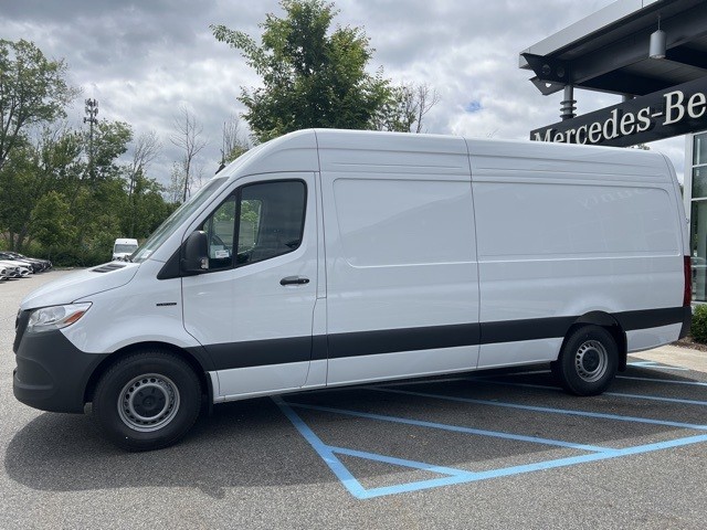 New 2024 Mercedes-Benz Sprinter 2500 Cargo 170 WB 3D Cargo Van in ...