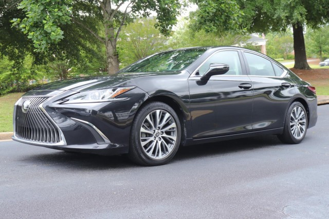 Pre-Owned 2019 Lexus ES Premium Sedan in #B4416P | Butler Auto Group