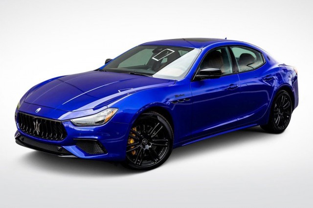 Maserati Ghibli Blue