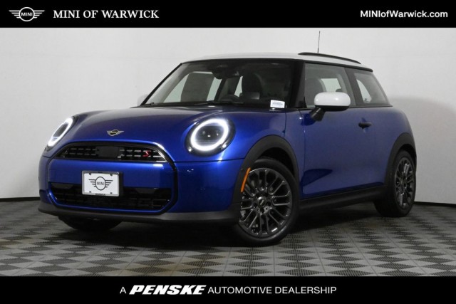 New 2025 MINI Cooper 2 Door Hardtop Signature Plus 2D Hatchback in ...
