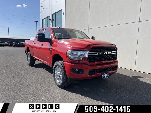 New 2024 RAM 2500 Big Horn Crew Cab in Sunnyside #R175988 | Speck Chrysler Jeep Dodge RAM