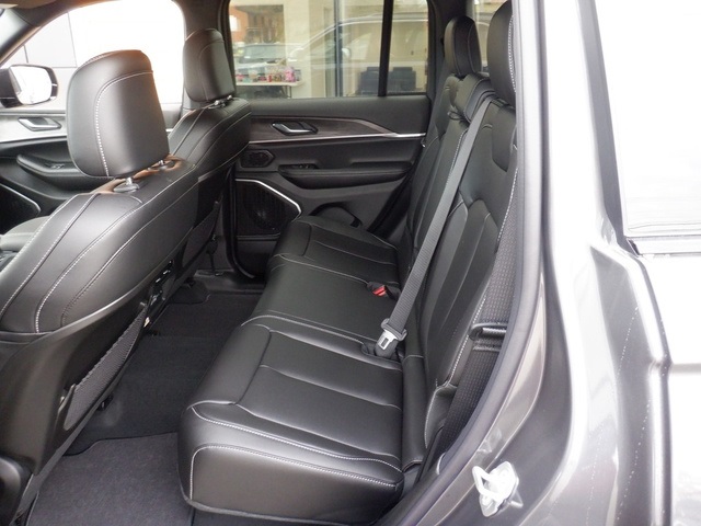 New 2025 Jeep Grand Cherokee Limited Utility in Delmont #250084 ...