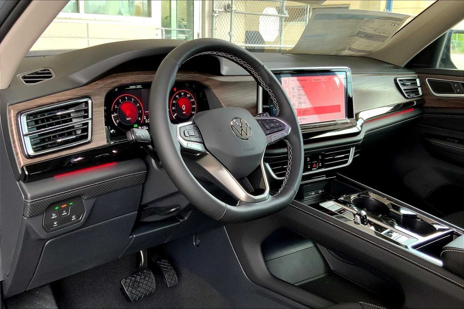 New 2025 Volkswagen Atlas 2.0T SEL Sport Utility in Panama City # ...