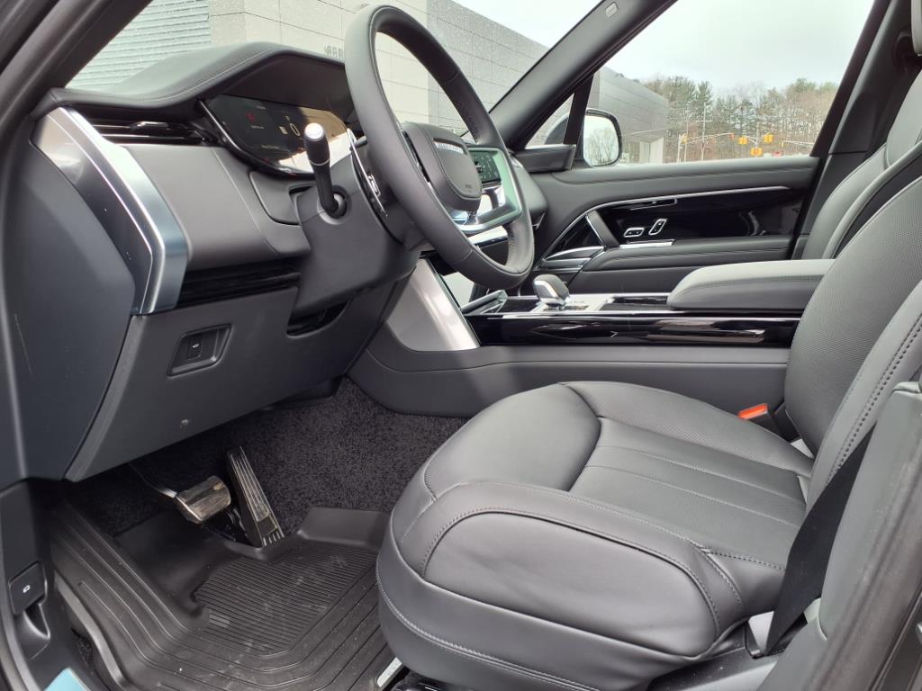 New 2025 Land Rover Range Rover SE LWB SUV in Marlboro #L25526 | Land ...