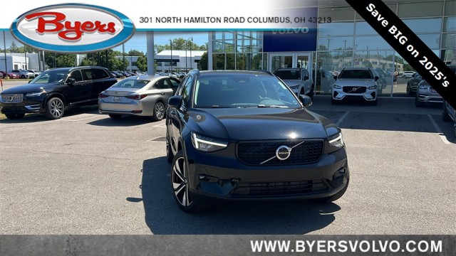 New 2025 Volvo XC40 B5 Plus Dark Theme 4D Sport Utility in Columbus # ...